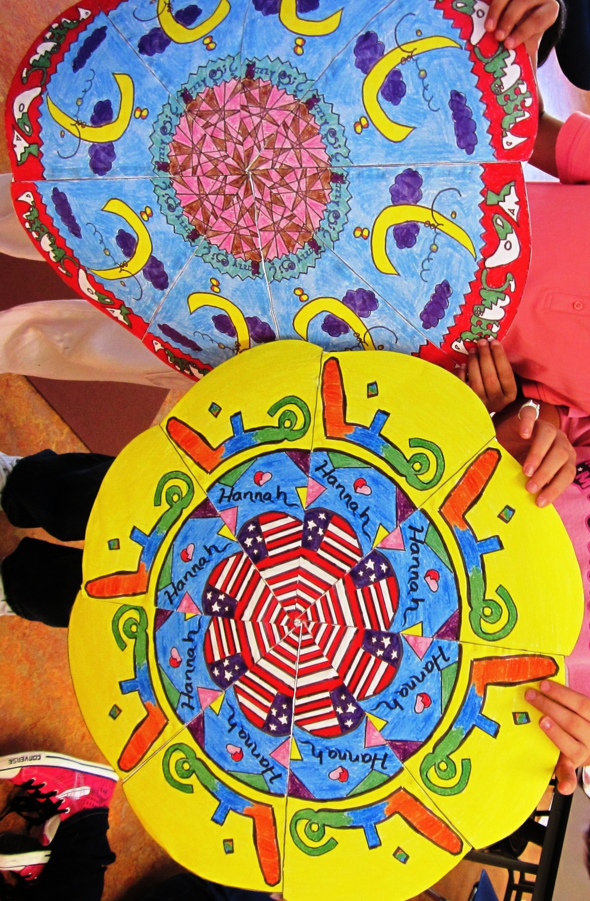 Art Project Symmetrical Circle Radial Symmetry Prints On Oil Pastel